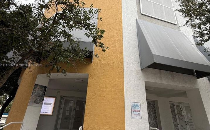 900 SW 8th St # 2 #CU-2, Miami, FL 33130 | Crexi.com