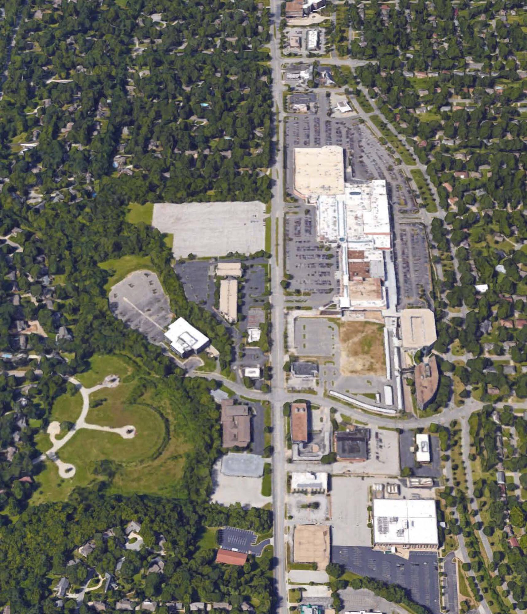 8900 State Line Rd, Leawood, KS 66206 | Crexi.com