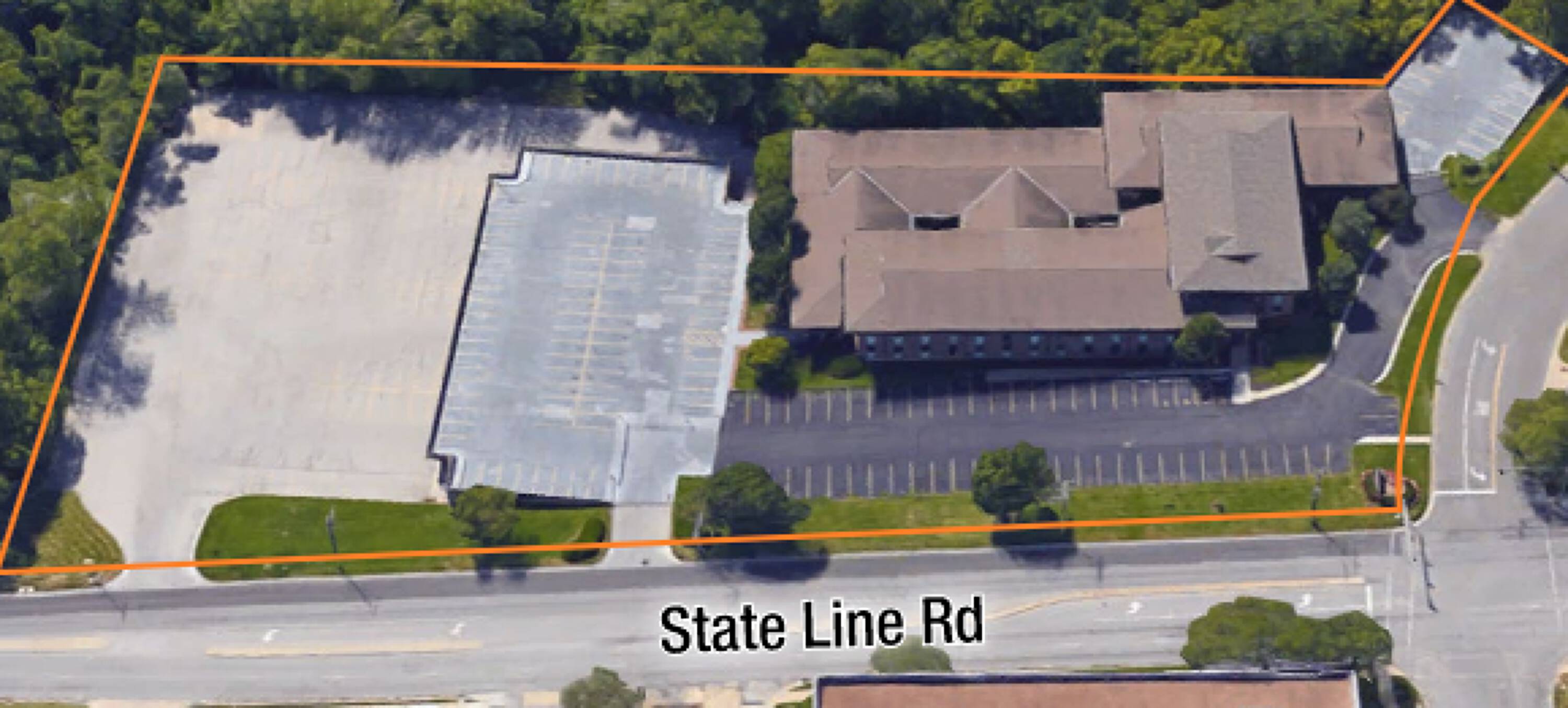 8900 State Line Rd, Leawood, KS 66206 | Crexi.com