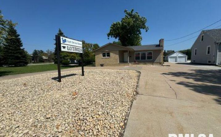 2610 41ST Street, Moline, IL 61265 | Crexi.com