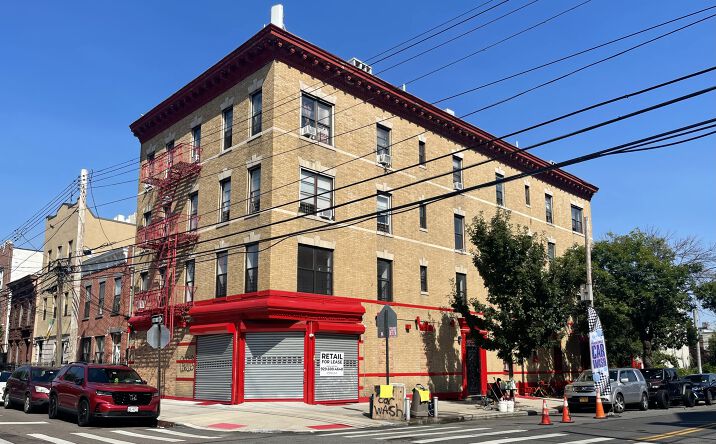 9-03 35th Ave, Queens, NY 11106 | Crexi.com