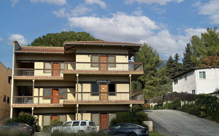 2529 Foothill Blvd, La Crescenta-Montrose, CA 91214 | Crexi.com