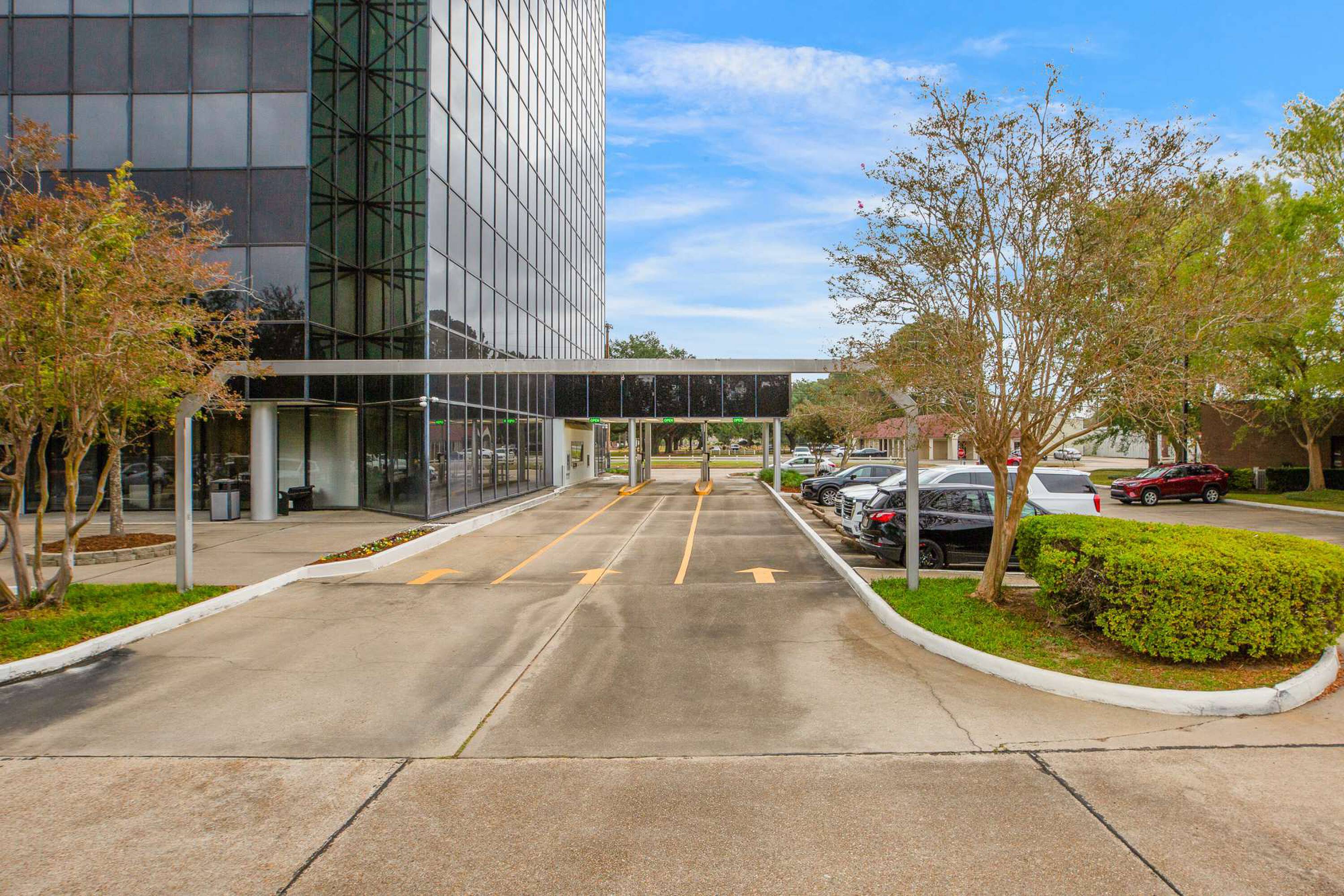 2014 W Pinhook Rd, Lafayette, LA 70508 | Crexi.com