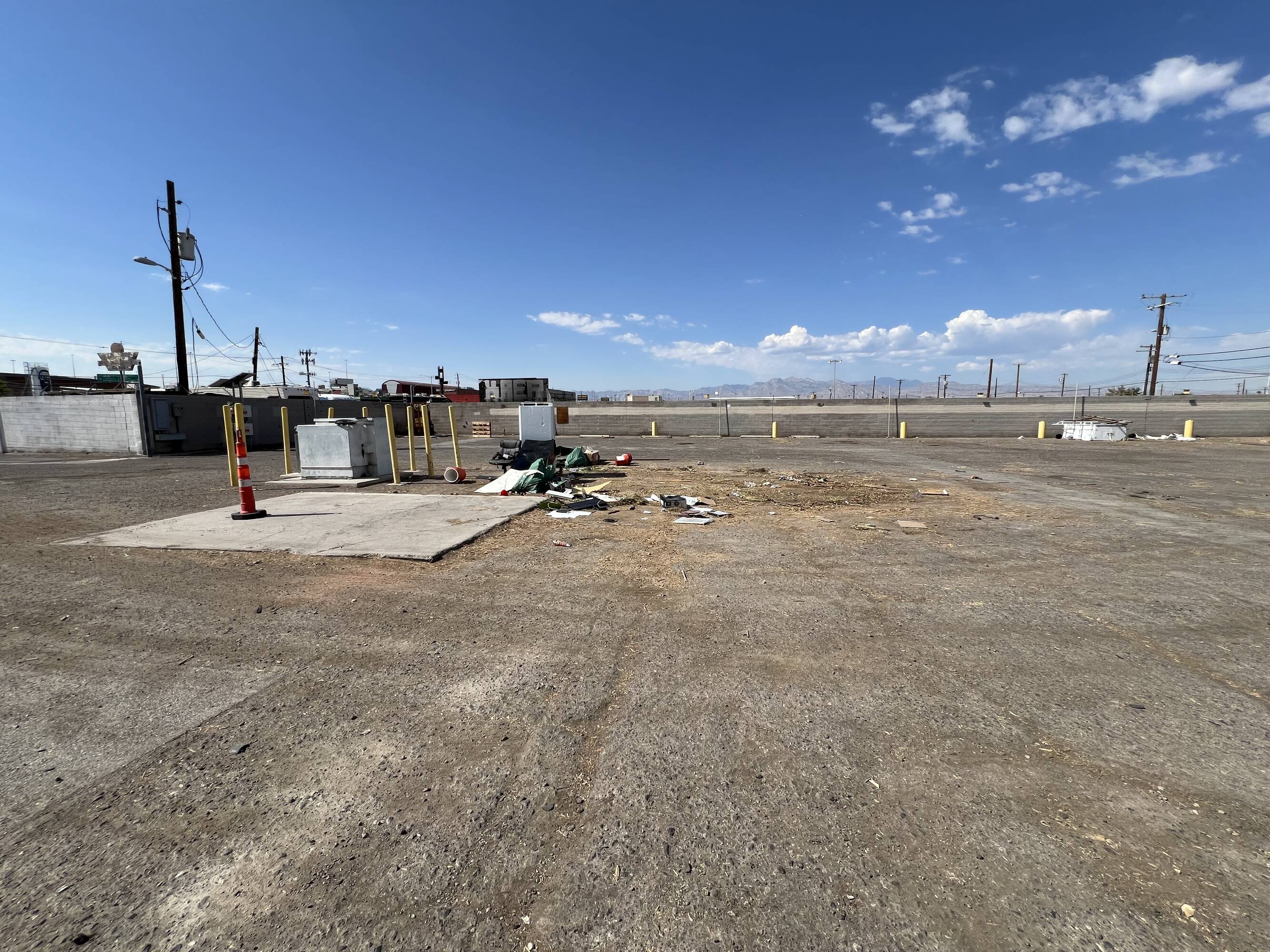 800 W Bonanza Rd, Las Vegas, NV 89106 | Crexi.com