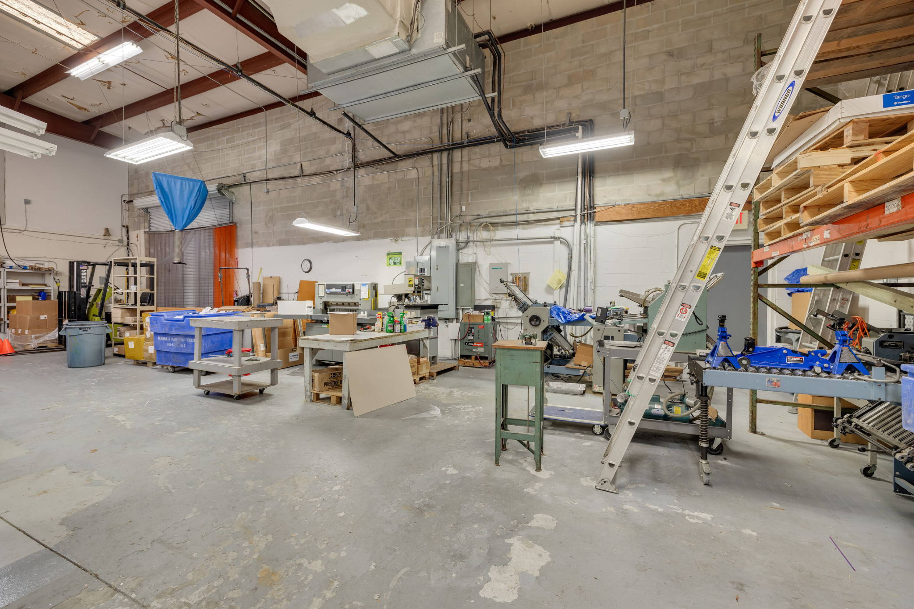 14114 63rd Way N, Clearwater, FL 33760 | Crexi.com