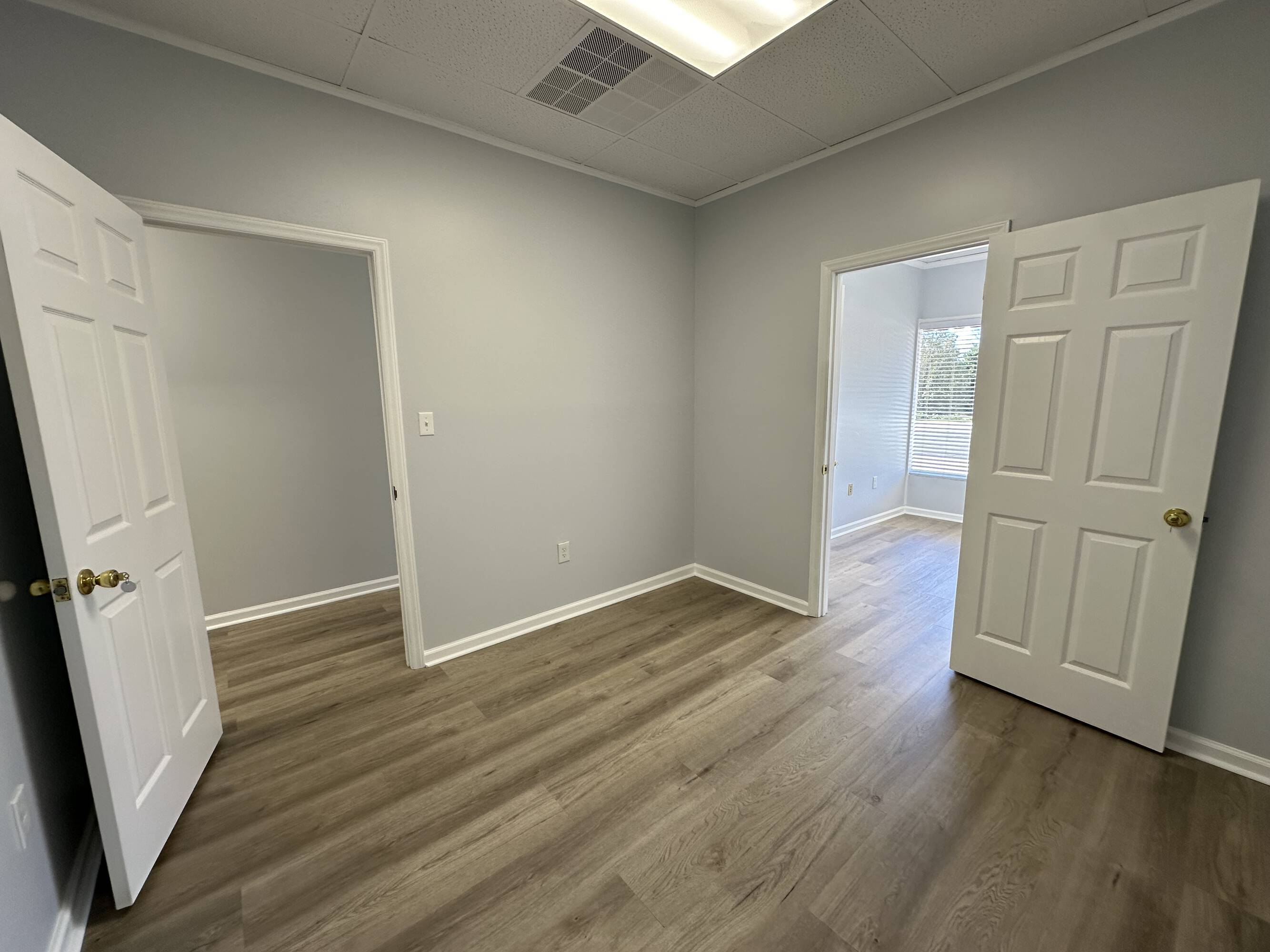 4 Chick Springs Rd, Greenville, SC 29609 | Crexi.com