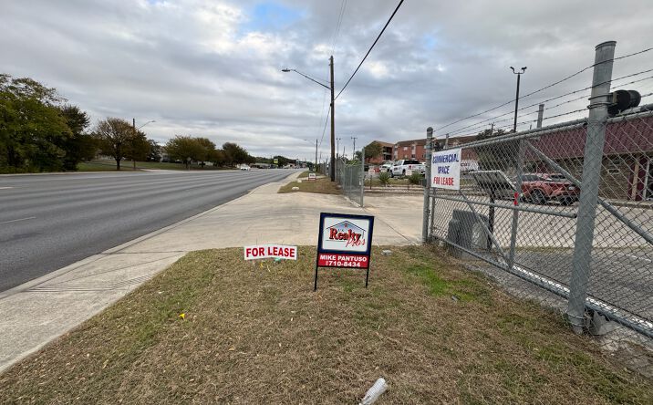 2307 Bandera Rd, San Antonio, TX 78228 | Crexi.com