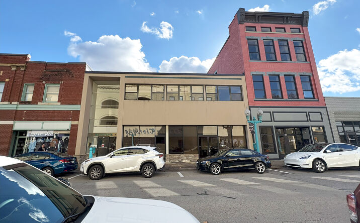 32 E Main St, Carnegie, PA 15106 | Crexi.com
