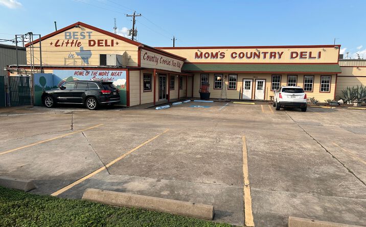 7918 Pinemont Dr, Houston, TX 77040 | Crexi.com