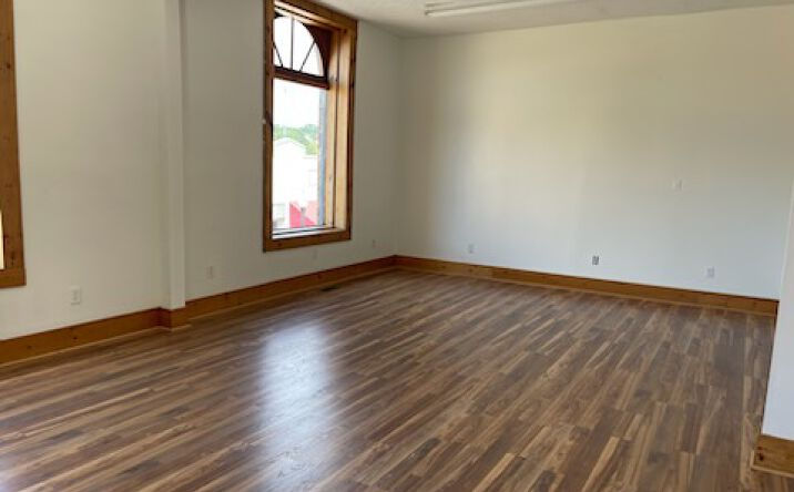 342 Main St, Canton, NC 28716 | Crexi.com