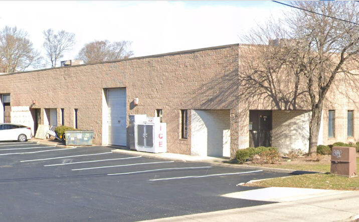 565 Acorn St, Deer Park, NY 11729 | Crexi.com