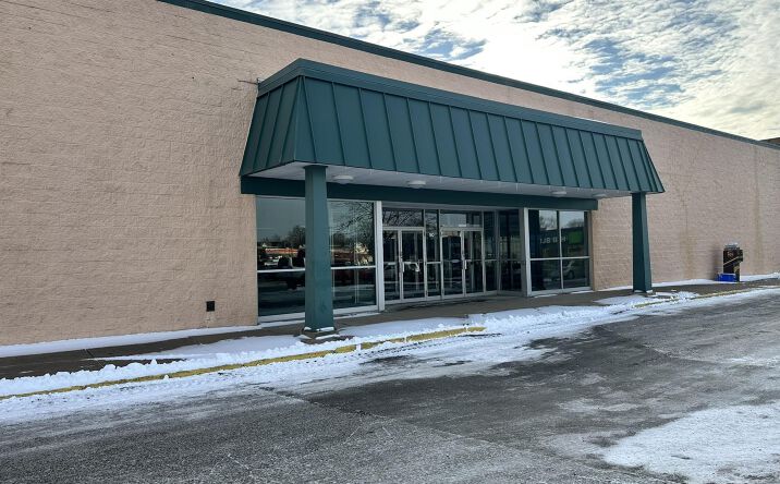 90 E LOCUST Street, Canton, IL 61520 | Crexi.com