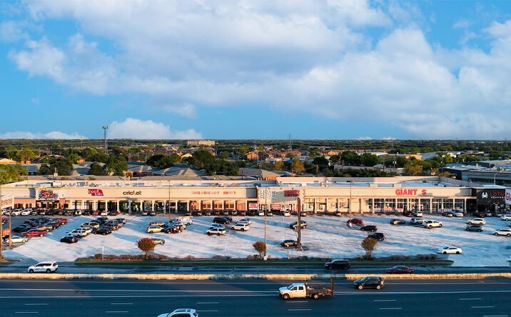 Lease Commercial Real Estate and Property in Houston, TX | Crexi.com