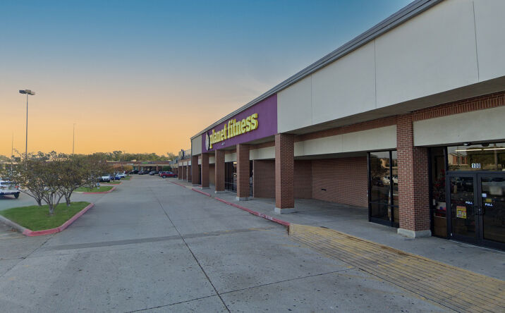 2434 S I-35, Denton, TX 76205 | Crexi.com