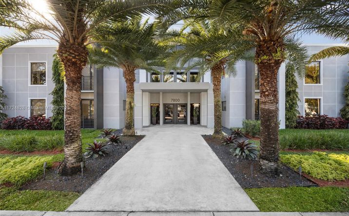 7800 SW 57th Ave # 302C, South Miami, FL 33143 | Crexi.com