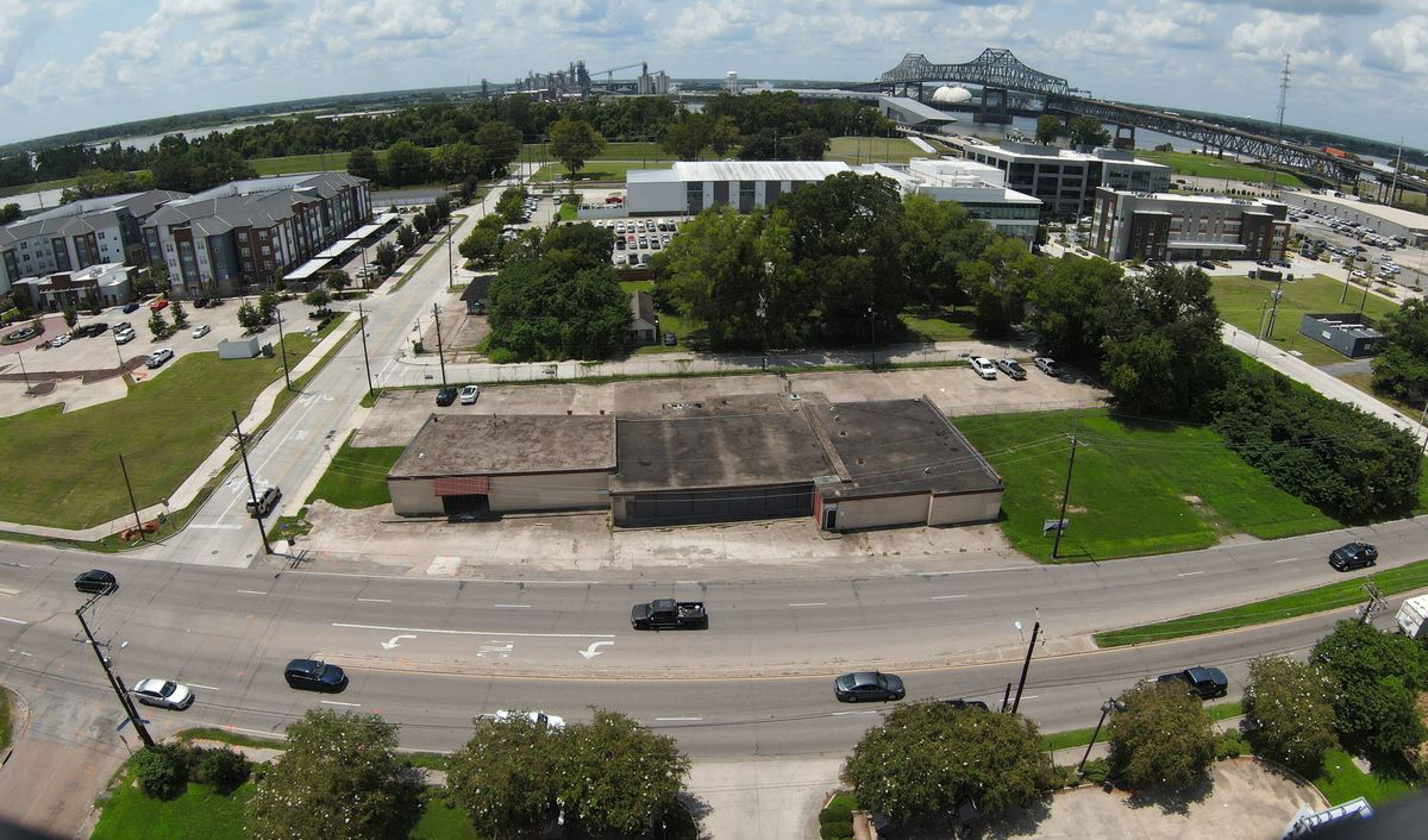 1364 NICHOLSON DR Baton Rouge LA 70802-7538 APN: 639656 | Crexi.com