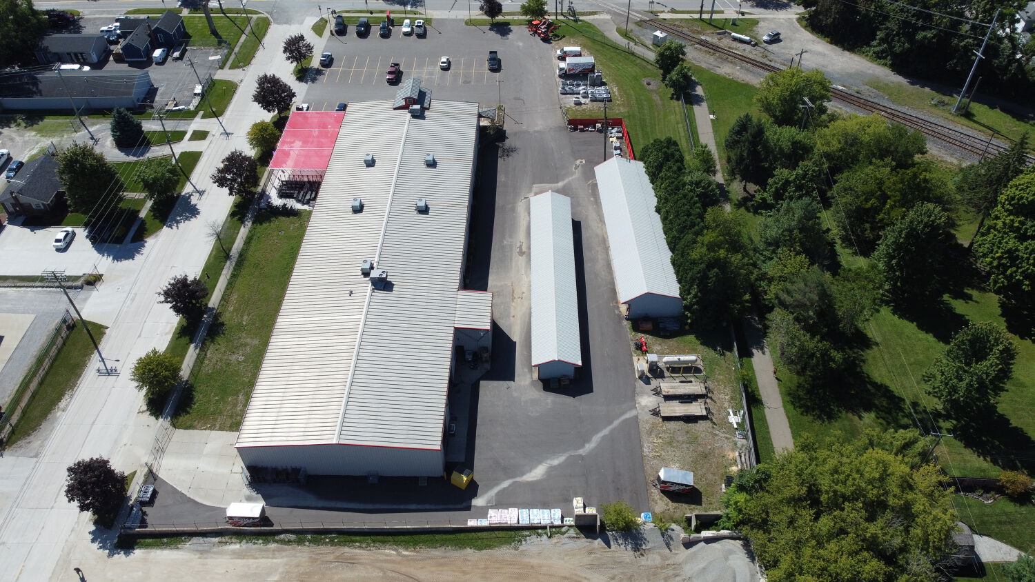 415 E LAKE ST South Lyon MI 48178-1569 APN: 2120326015 | Crexi.com