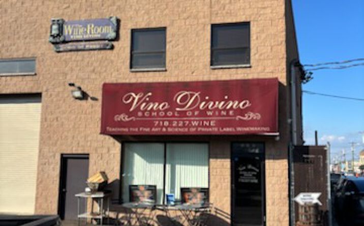 42 Industrial Loop E, Staten Island, NY 10309 | Crexi.com