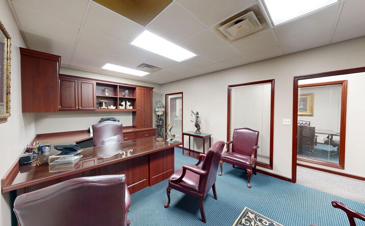 135 W Main St, Decatur, IL 62523 | Crexi.com