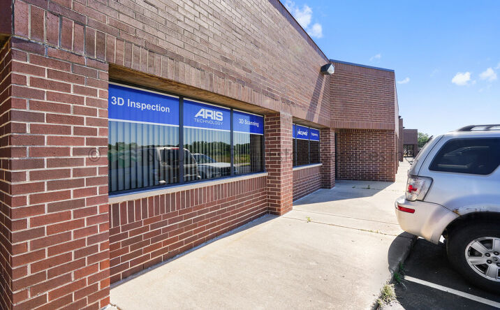 241 Oswalt Ave, Batavia, IL 60510 | Crexi.com