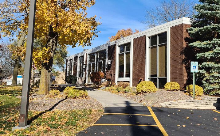 850 Elm Grove Rd, Elm Grove, WI 53122 | Crexi.com