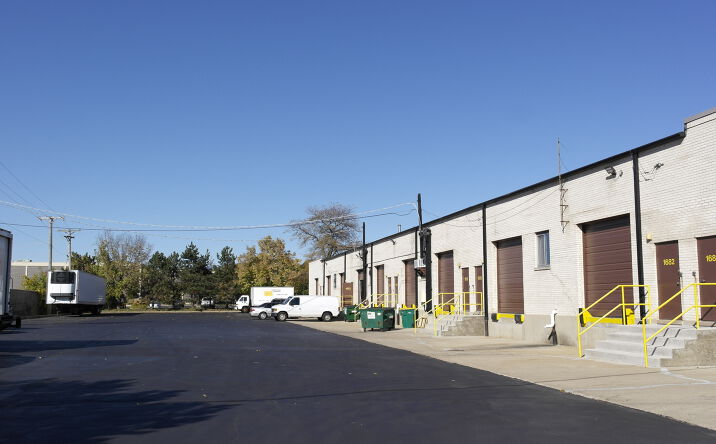 1676 S Wolf Rd, Prospect Heights, IL 60070 | Crexi.com