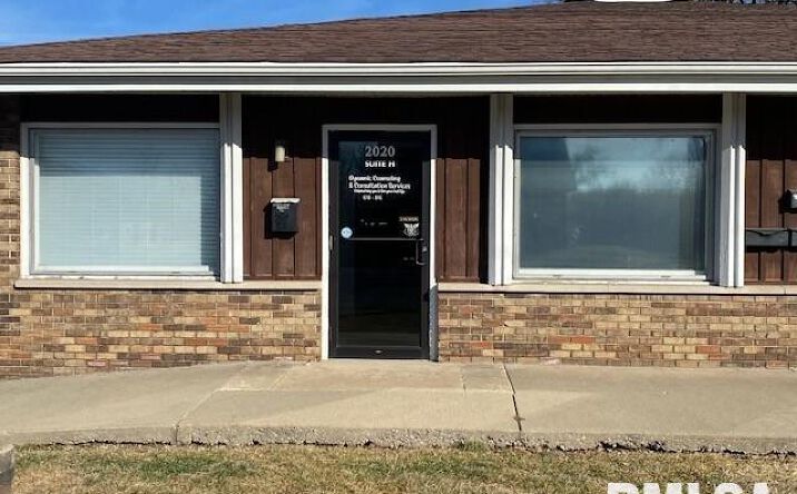 2020 BROADWAY Street, Mt Vernon, IL 62864 | Crexi.com