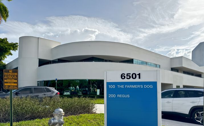 Lease Commercial Real Estate and Property in Bayou Grande Villa, FL ...