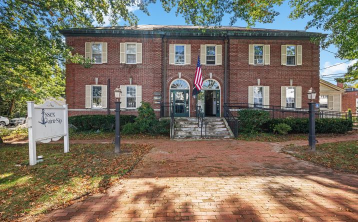 12 Main St, Essex, CT 06426 | Crexi.com