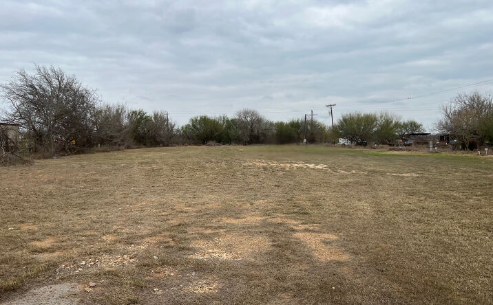 434 Co Rd 4600, Dilley, TX 78017 | Crexi.com