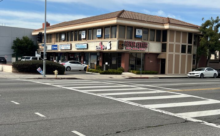 13701 Burbank Blvd, Los Angeles, CA 91401 | Crexi.com