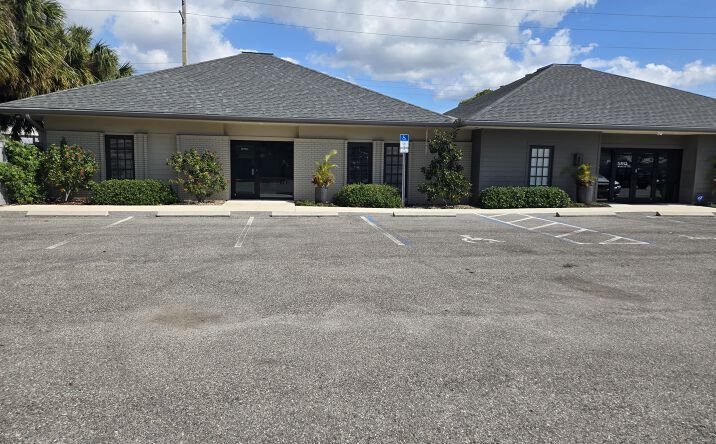 1 N Tuttle Ave, Sarasota, FL 34237 | Crexi.com