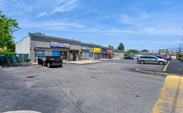 759 Foxhurst Rd, Baldwin, NY 11510 | Crexi.com