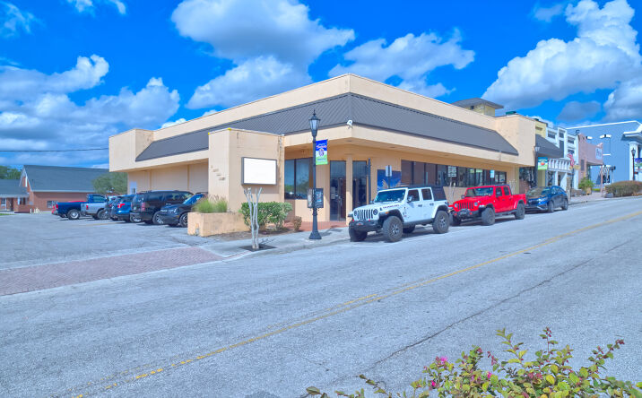 18 S Main St, Brooksville, FL 34601 | Crexi.com