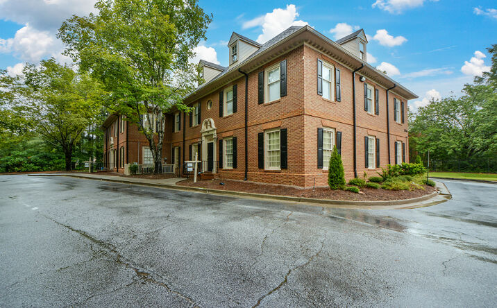 8046 Roswell Rd, Sandy Springs, GA 30350 | Crexi.com