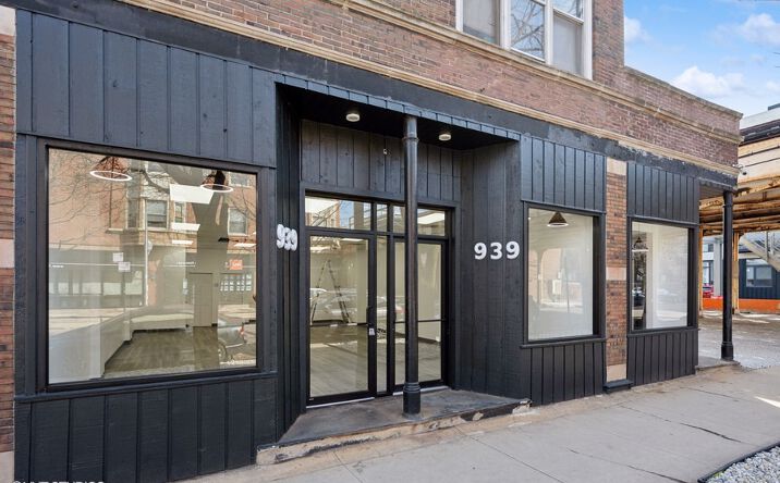 939 W Grace St, Chicago, IL 60613 | Crexi.com
