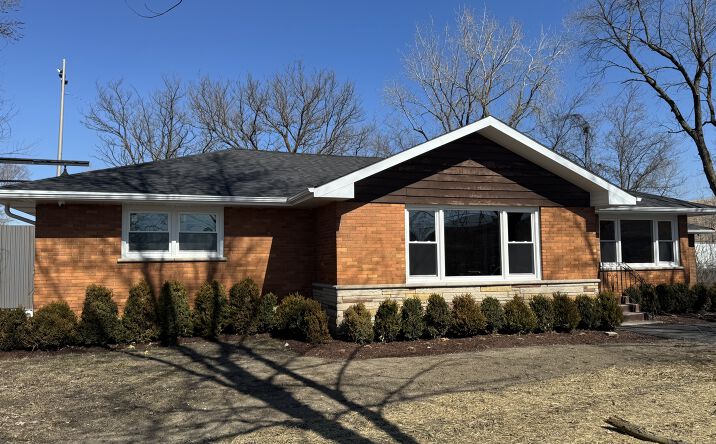 956 E 138th St, Chicago, IL 60827 | Crexi.com