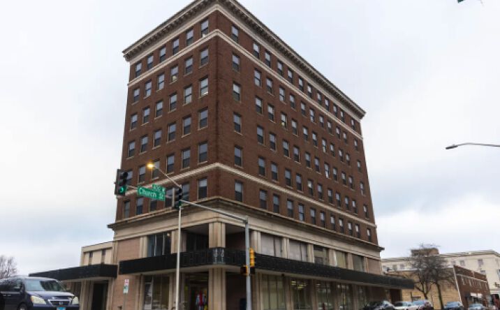 401 W State St, Rockford, IL 61101 | Crexi.com