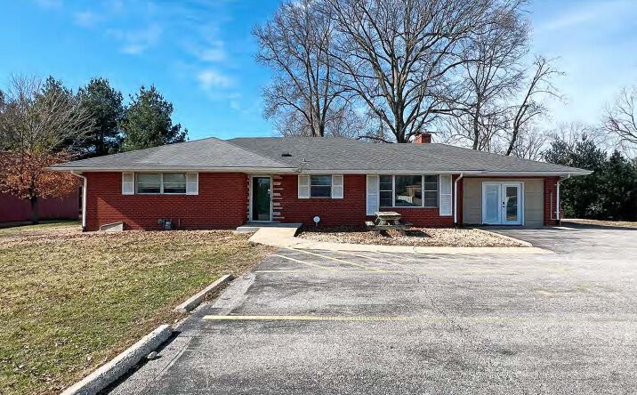 4021 N Illinois St, Belleville, IL 62226 | Crexi.com