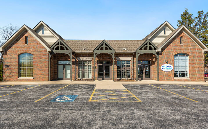 4425 Montgomery Rd, Naperville, IL 60564 | Crexi.com