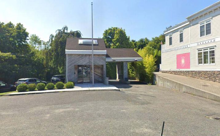 16 Spring St, Sag Harbor, NY 11963 | Crexi.com