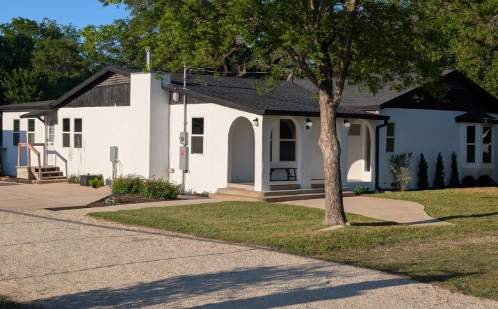 118 W Goforth Rd, Buda, TX 78610 | Crexi.com