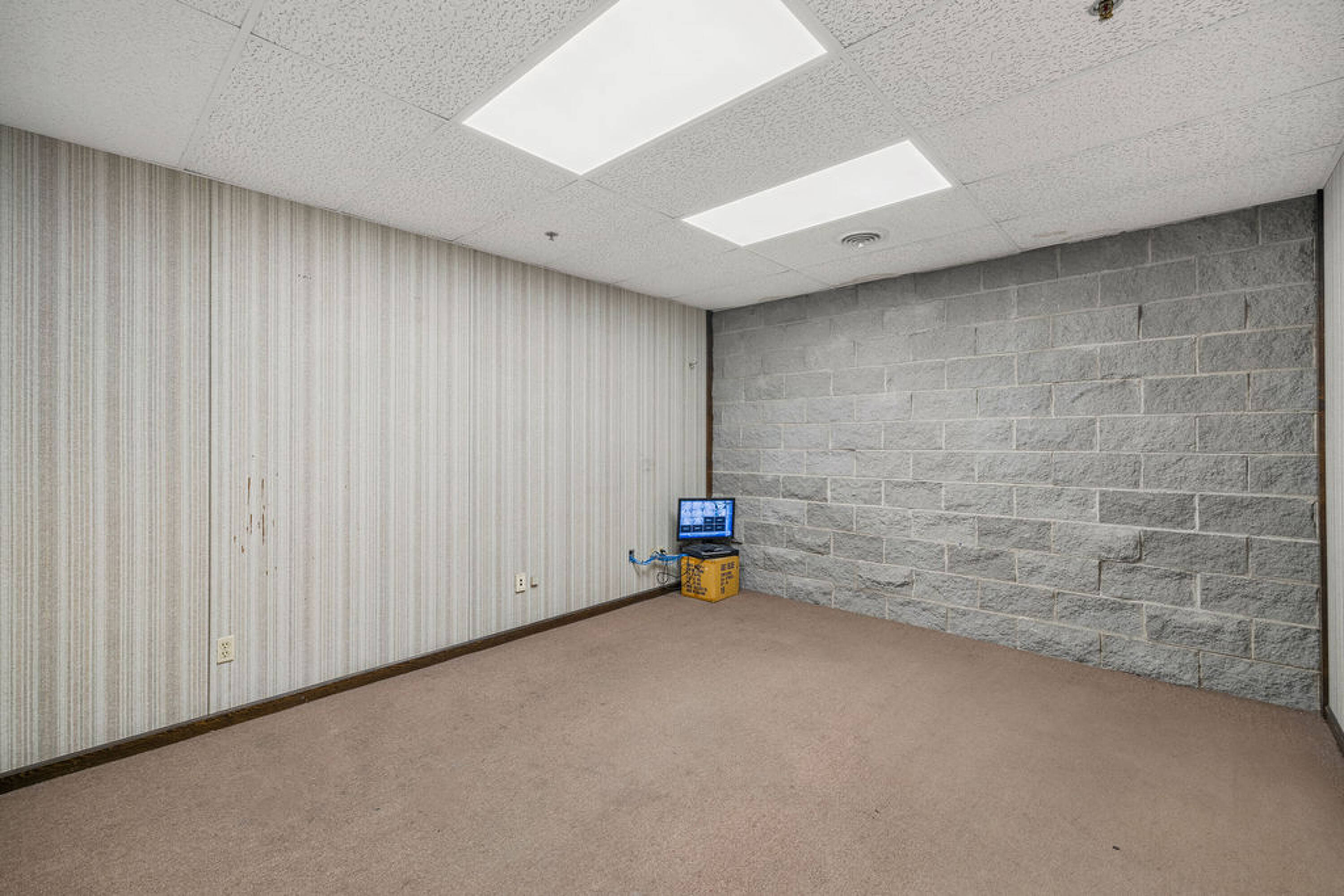 4120 Hyde Park Blvd, Niagara Falls, NY 14305 | Crexi.com