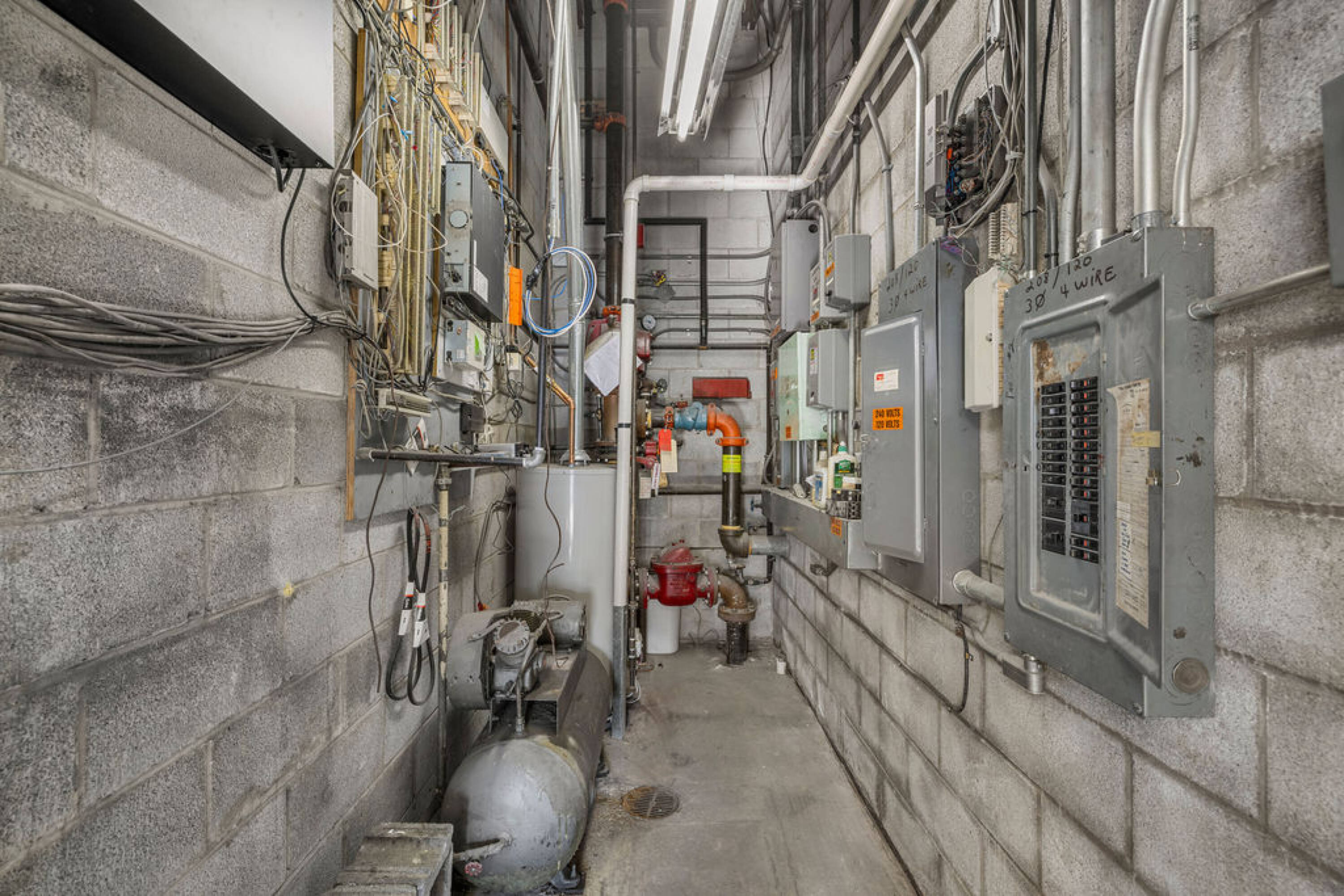 4120 Hyde Park Blvd, Niagara Falls, NY 14305 | Crexi.com