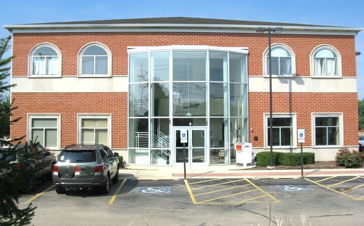 9 Crystal Lake Rd, Lake in the Hills, IL 60156 | Crexi.com