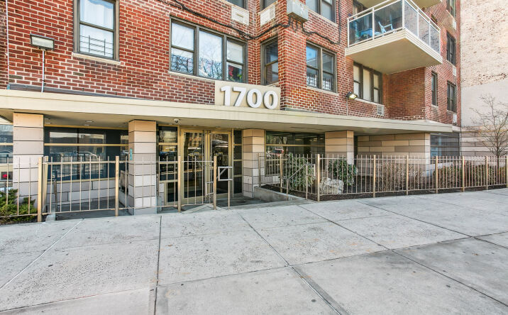 1700 Grand Concourse, The Bronx, NY 10457 | Crexi.com
