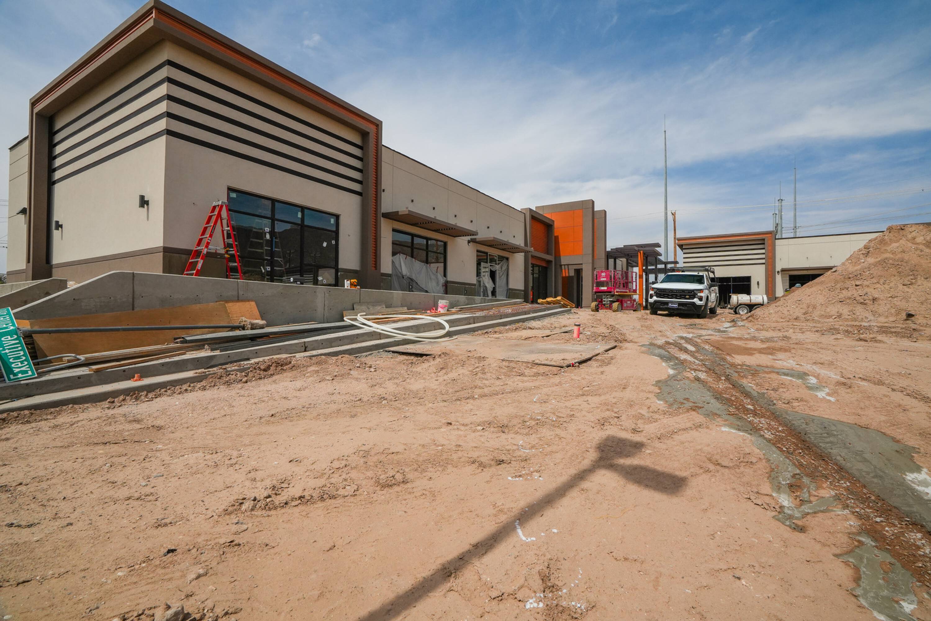 403 EXECUTIVE CENTER BLVD El Paso TX 79912 APN: 725106 | Crexi.com