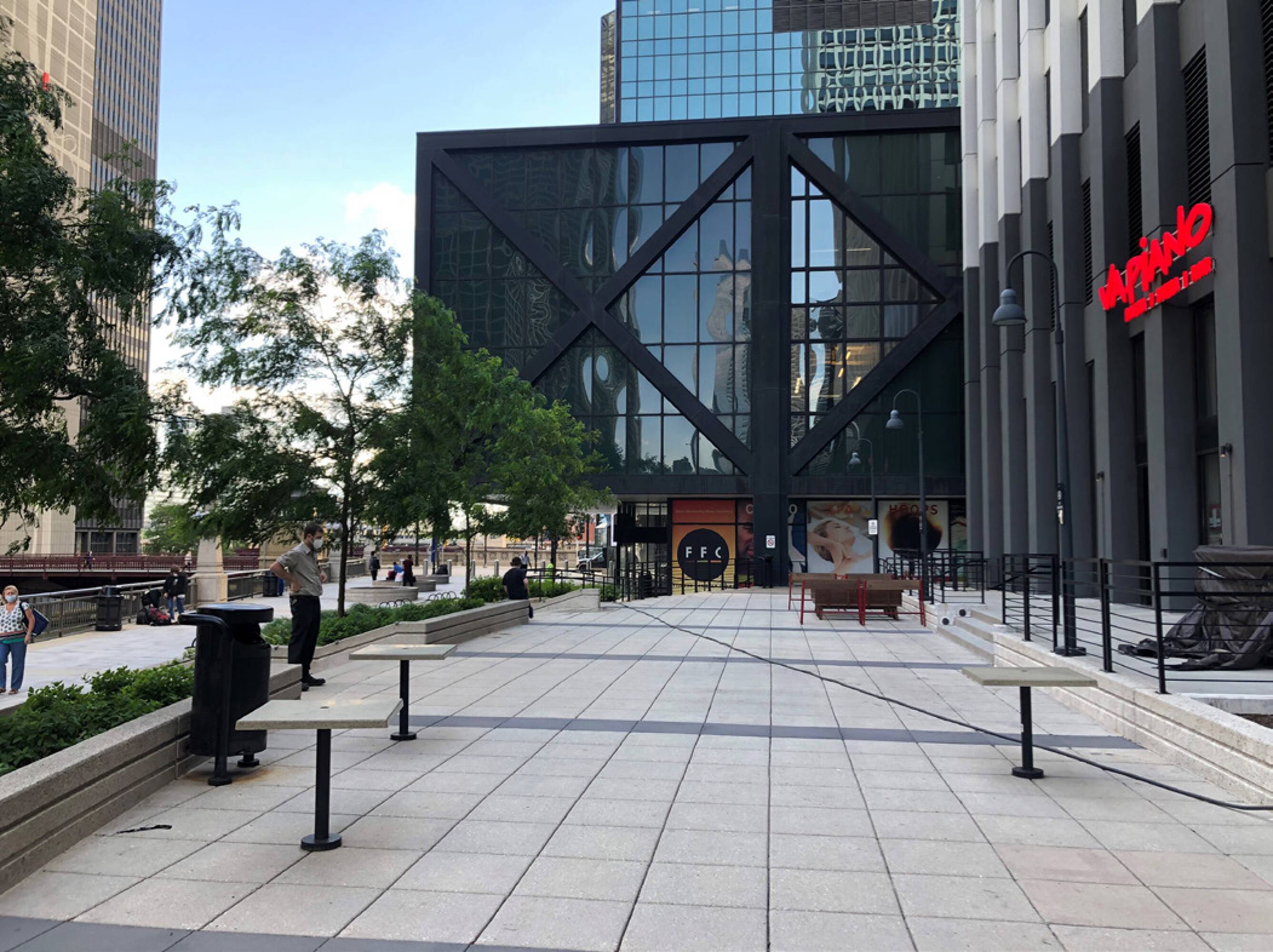 222 S Riverside Plaza, Chicago, IL 60606 | Crexi.com