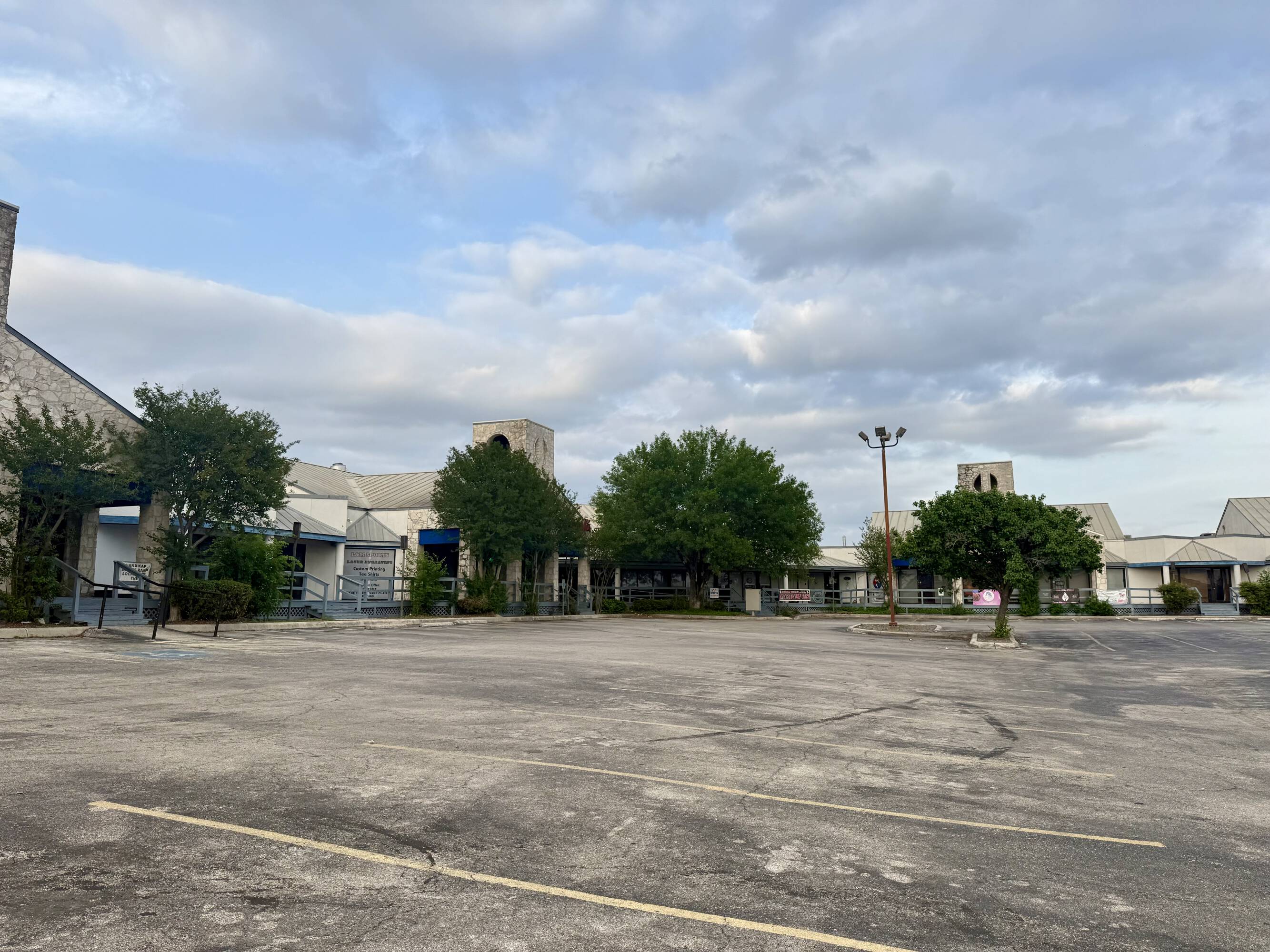 3857 E Southcross, San Antonio, TX 78222 | Crexi.com