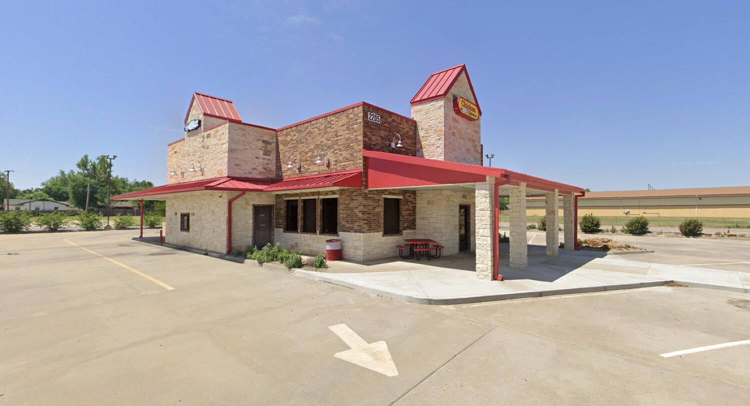 2205 Oklahoma Ave, Woodward, OK 73801 | Crexi.com